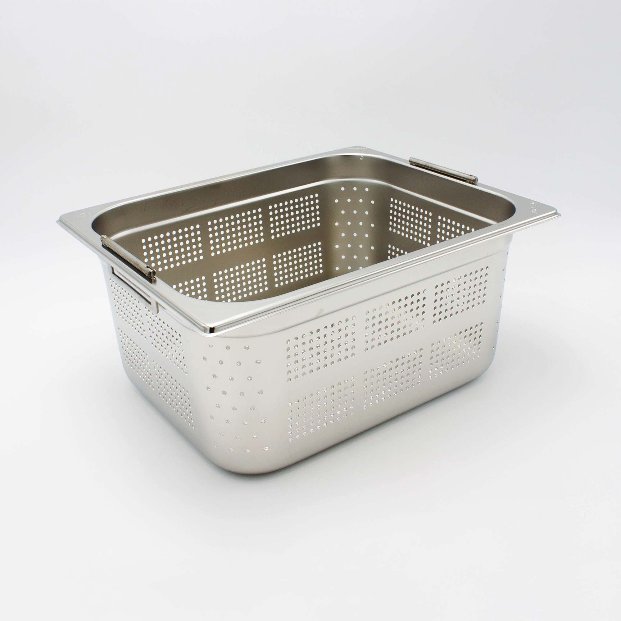 Perforated GN container BGN 1/2-150 with drop handles | Gastronorm ...